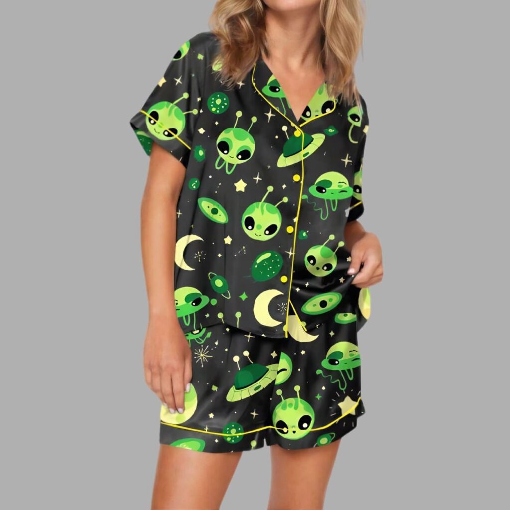 Funny Alien Satin Pajama Set - Icestork